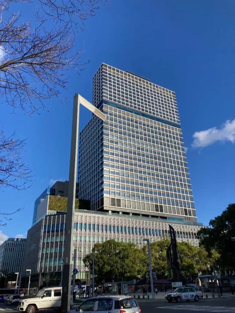 Chunichi building in Sakae and Blue bottle coffee | Nagoya explorers
